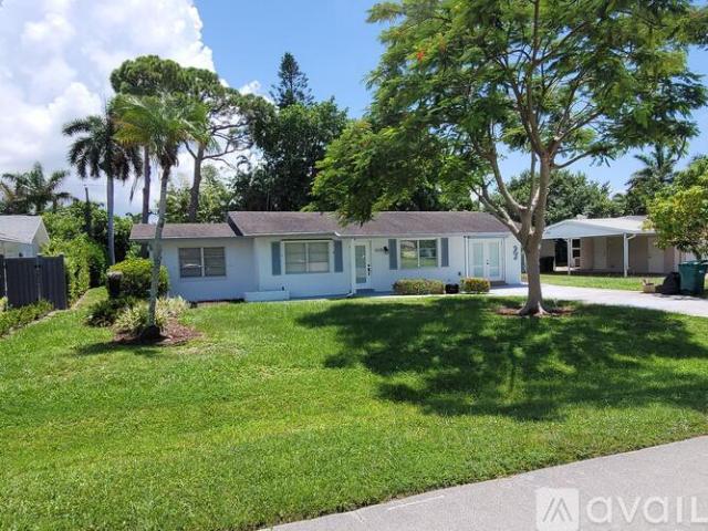 3 BR, 2 BA Apartment 608 West Valley Drive, Bonita Springs, FL 34134