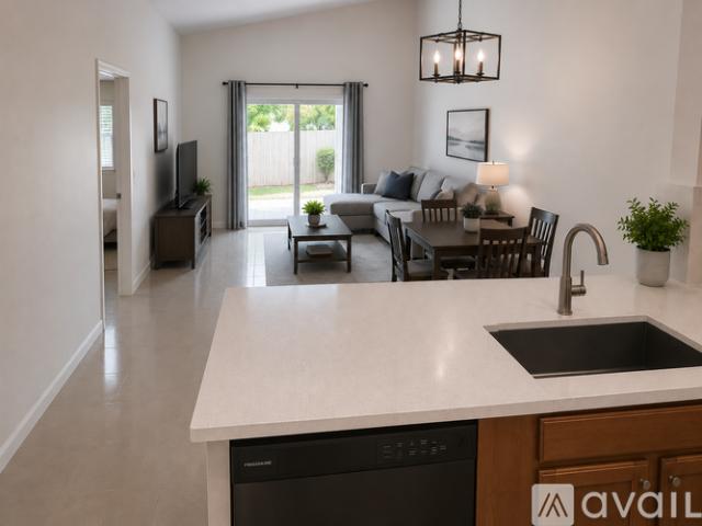 3 BR, 2 BA Apartment 6100 Southwest 48th Court, Unit 6100, Davie, FL 33314