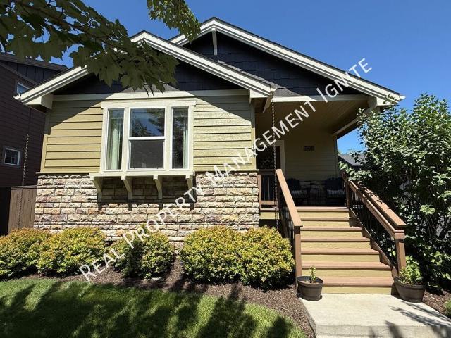 3 BR, 2 BA Apartment 61203 Snowbrush Dr, Bend, OR 97702