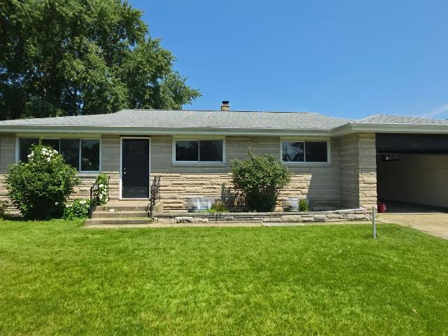 3 BR, 2 BA Apartment 612 W Russ Avenue, Mishawaka, IN 46545