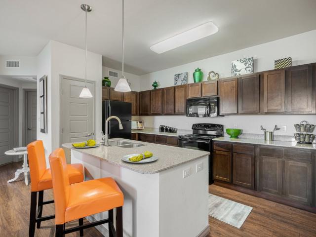 3 BR, 2 BA Apartment 6133 Sherwood Way Unit 4115, San Angelo, TX 76901