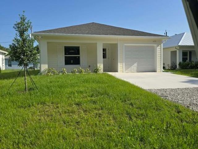 3 BR, 2 BA Apartment 6135 7th Pl, Vero Beach, FL 32968