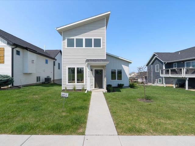 3 BR, 2 BA Apartment 6136 Mississippi Ave, Davenport, IA 52807