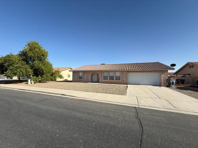 3 BR, 2 BA Apartment 6141 E 40TH PL, Yuma, AZ 85365