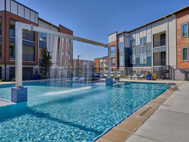 3 BR, 2 BA Apartment 6201 Azle Avenue Unit 6307, Fort Worth, TX 76135