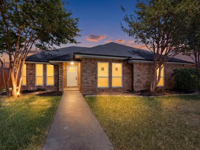 3 BR, 2 BA Apartment 620 Stoneybrook Dr, Wylie, TX 75098