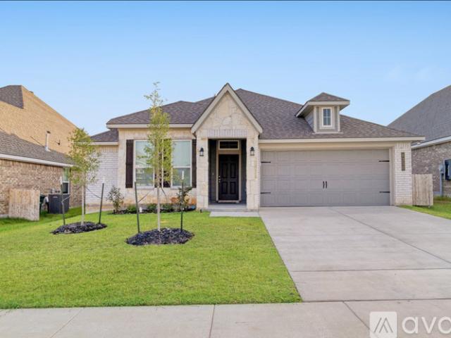 3 BR, 2 BA Apartment 6210 Pocono Drive, College Station, TX 77845