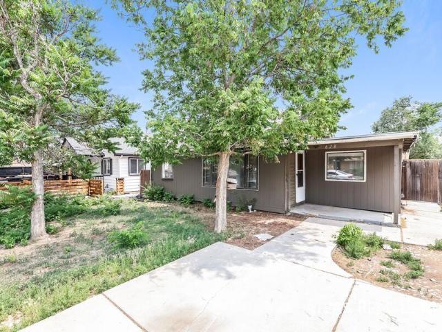 3 BR, 2 BA Apartment 628 S Stuart Street, Denver, CO 80219