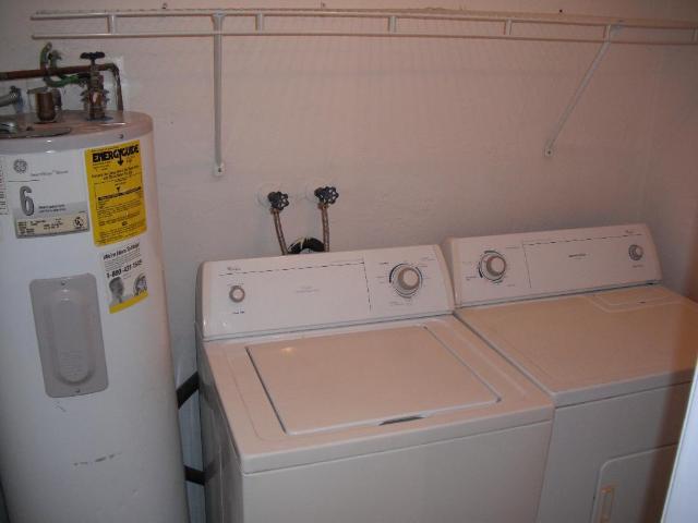 3 BR, 2 BA Apartment 630 Southwest 7th Avenue, Fort Lauderdale, FL 33315