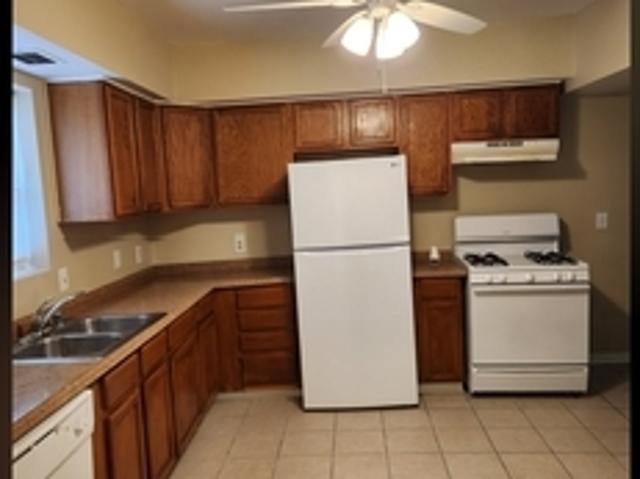 3 BR, 2 BA Apartment 6313 Field St, Capitol Heights, MD 20743