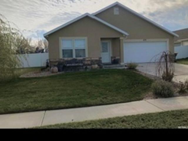 3 BR, 2 BA Apartment 637 West Lakeview Dr, Lehi, UT 84043