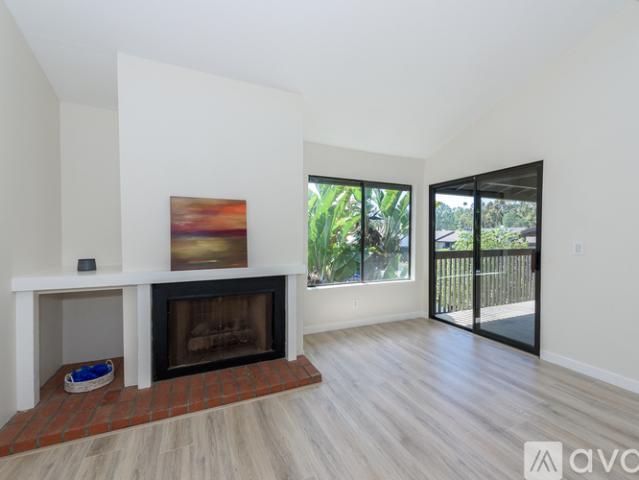 3 BR, 2 BA Apartment 6355 Rancho Mission Road, Unit 4, San Diego, CA 92108