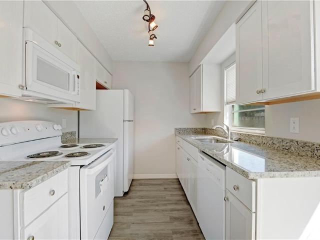 3 BR, 2 BA Apartment 635 20th Pl Southwest, Vero Beach, FL 32962