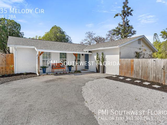 3 BR, 2 BA Apartment 635 Melody Cir, Sarasota, FL 34237
