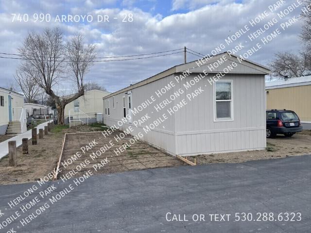 3 BR, 2 BA Apartment 740 990 arroyo dr, Herlong, CA 96113