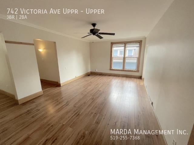3 BR, 2 BA Apartment 742 Victoria Ave Uppr, Windsor, ON N9A 4N2