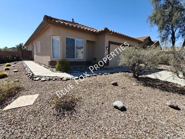 3 BR, 2 BA Apartment 7485 W Briner Drive, Tucson, AZ 85743