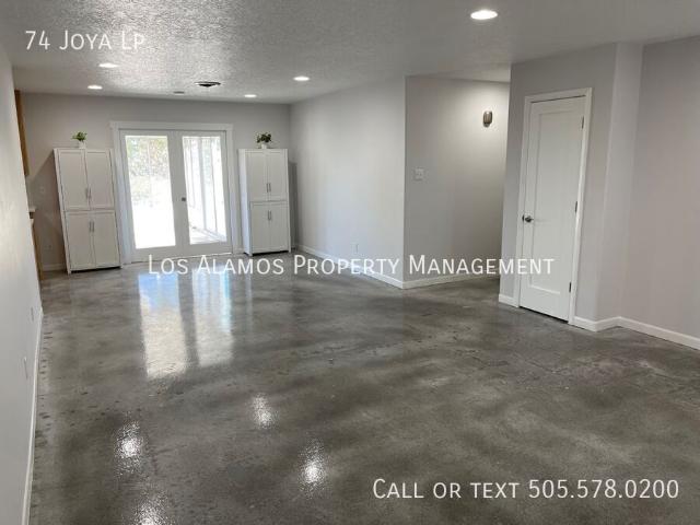 3 BR, 2 BA Apartment 74 Joya Lp, White Rock, NM 87547