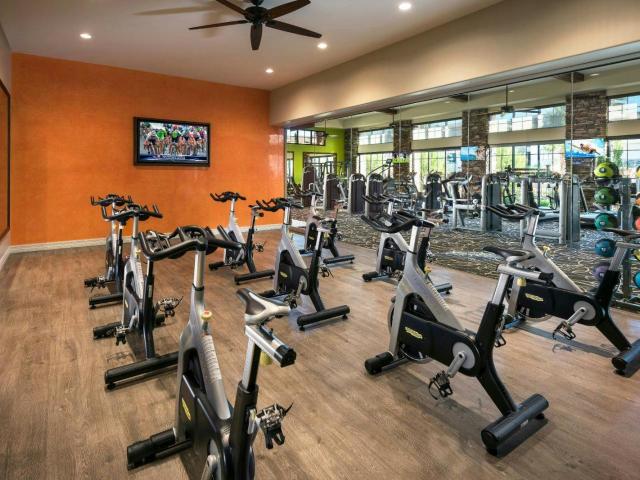 3 BR, 2 BA Apartment 7501 E McDowell Rd Unit 2010, Scottsdale, AZ 85257