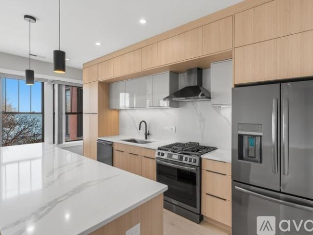 3 BR, 2 BA Apartment 7518 N Eastlake Terrace, Unit 2, Chicago, IL 60626