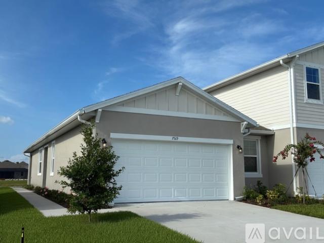 3 BR, 2 BA Apartment 7519 Sea Oak Court, Unit 1, Parrish, FL 34219