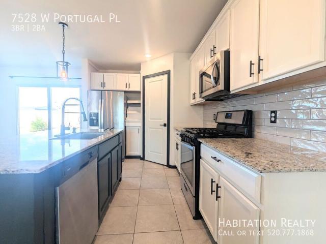 3 BR, 2 BA Apartment 7528 W Portugal Pl, Tucson, AZ 85757