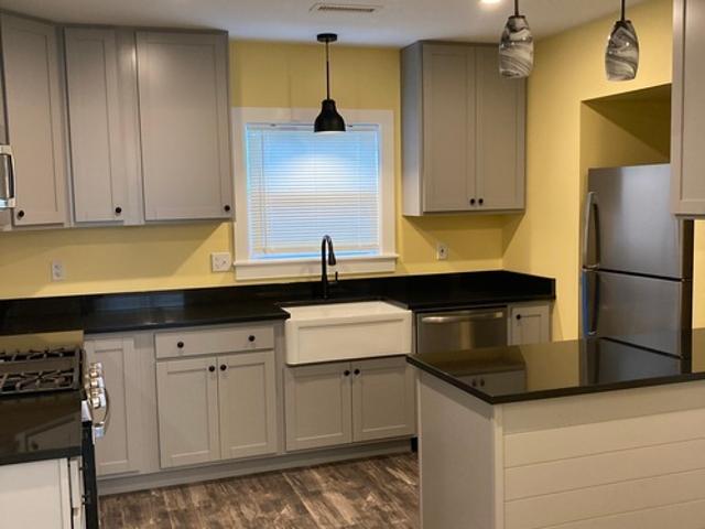 3 BR, 2 BA Apartment 754 Naugatuck Ave, Milford, CT 06461