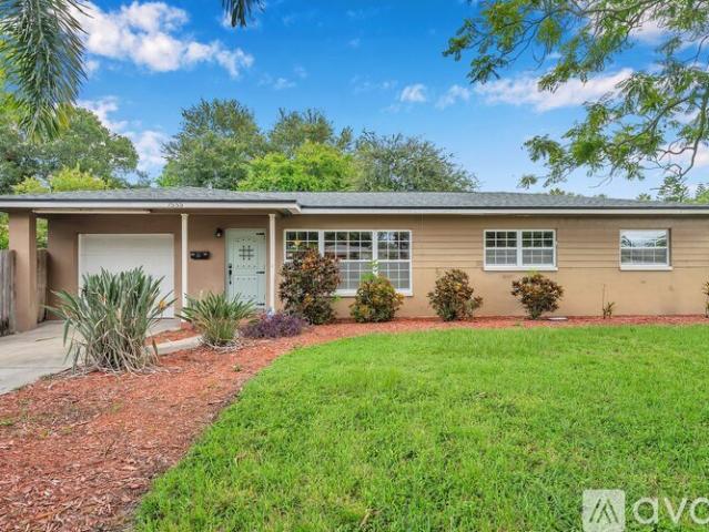 3 BR, 2 BA Apartment 7555 19th Avenue North, St. Petersburg, FL 33710