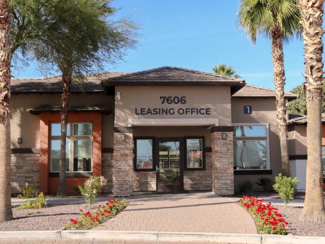 3 BR, 2 BA Apartment 7606 W Peoria Ave Unit 2039, Peoria, AZ 85345