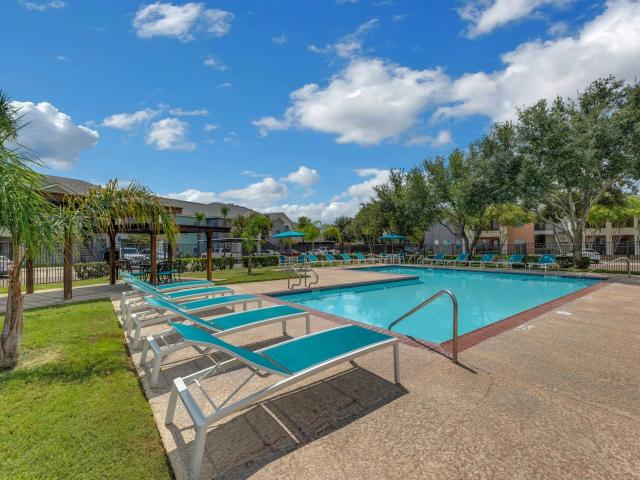 3 BR, 2 BA Apartment 7614 Laguna Del Mar Court Unit 2 0213, Laredo, TX 78041
