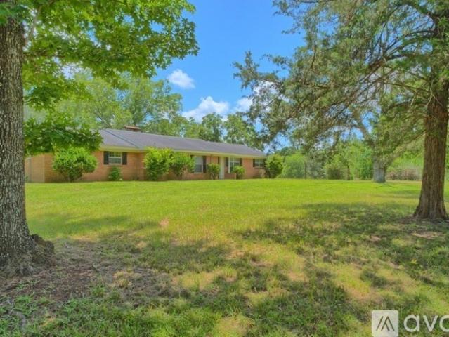 3 BR, 2 BA Apartment 7618 Texas 87, Milam, TX 75959