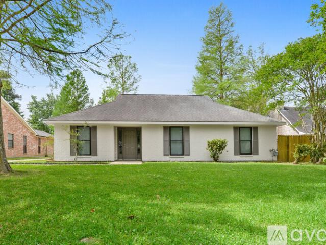 3 BR, 2 BA Apartment 7738 Menlo Dr, Baton Rouge, LA 70808