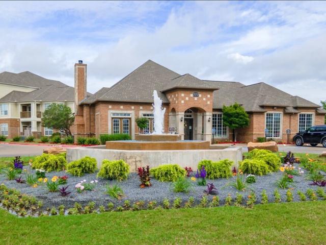 3 BR, 2 BA Apartment 777 North Air Depot Boulevard Unit 3201, Oklahoma City, OK 73110