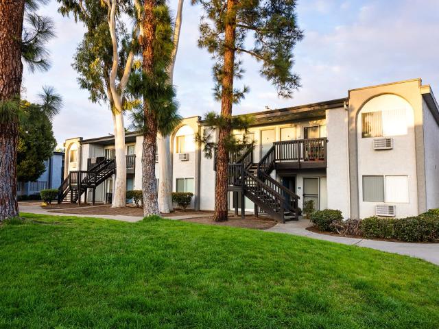 3 BR, 2 BA Apartment 776 E Mission Ave Unit 3 beds, 2 baths, $3199, Escondido, CA 92025