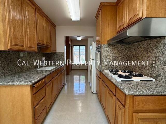 3 BR, 2 BA Apartment 7790 Robindell Way, Cupertino, CA 95014