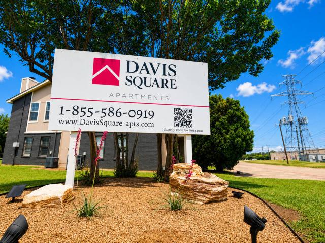 3 BR, 2 BA Apartment 7800 Irish Drive Unit 48 124, North Richland Hills, TX 76180