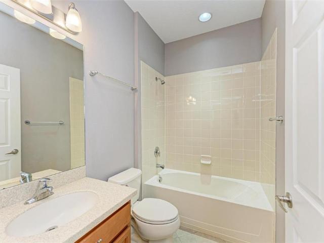 3 BR, 2 BA Apartment 7807 110th Avenue East, Parrish, FL 34219