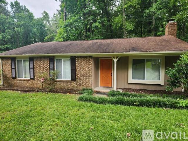 3 BR, 2 BA Apartment 7836 Ivy Hollow Drive, Charlotte, NC 28227