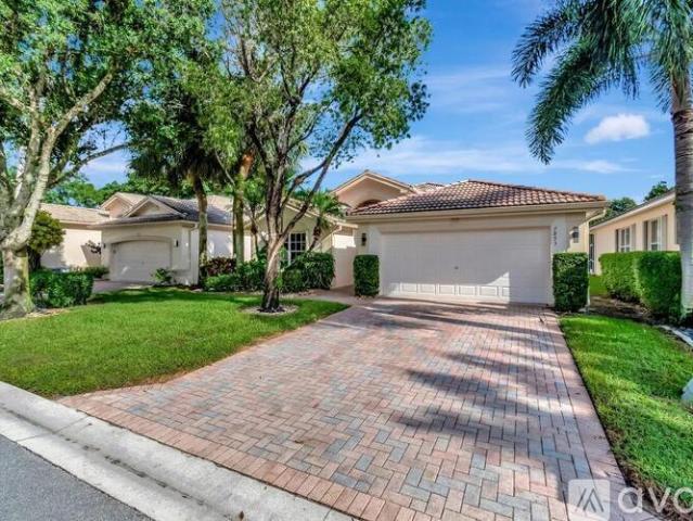 3 BR, 2 BA Apartment 7893 Stanza St, Boynton Beach, FL 33437