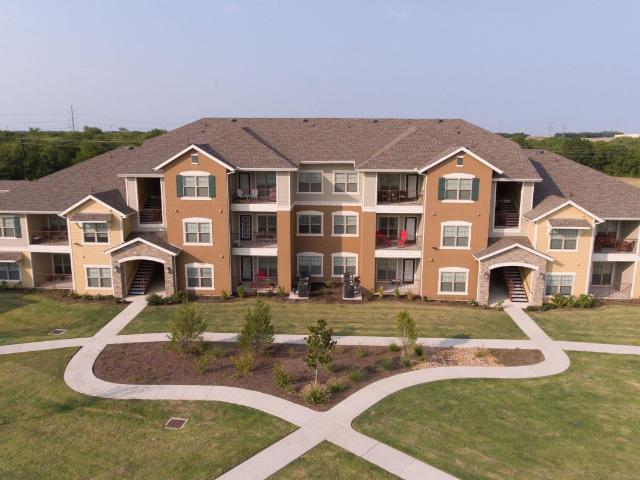 3 BR, 2 BA Apartment 7000 I 30 Frontage Road Unit 0711, Royse City, TX 75189