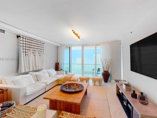 3 BR, 2 BA Apartment 7000 Island Blvd # 1808, Aventura FL 33160, Aventura, FL 33160