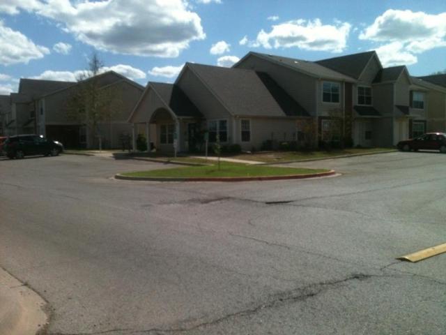 3 BR, 2 BA Apartment 700 N. 6th, Tecumseh, OK 74873