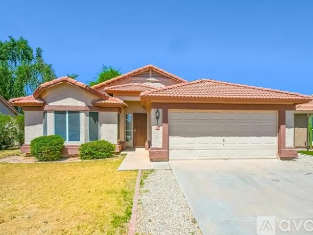 3 BR, 2 BA Apartment 707 S Golden Key St, Gilbert, AZ 85233