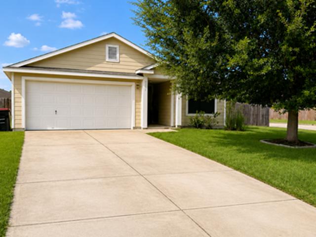 3 BR, 2 BA Apartment 7111 Shining Mist Lane, Richmond, TX 77469