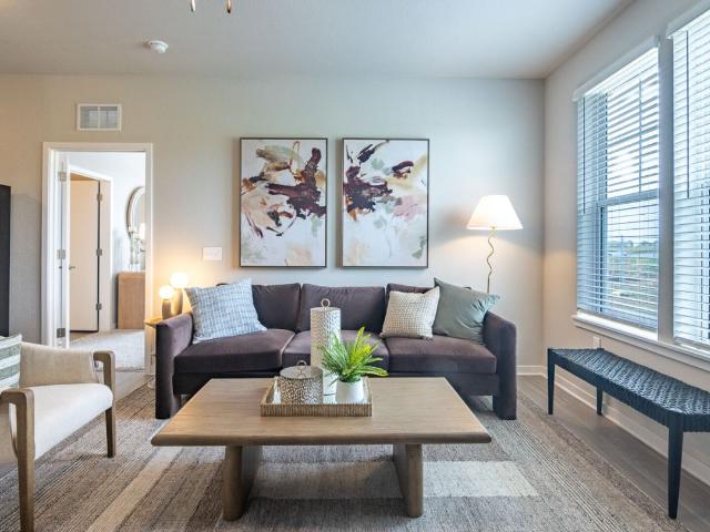 3 BR, 2 BA Apartment 7118 International Drive Unit 112, Bettendorf, IA 52722