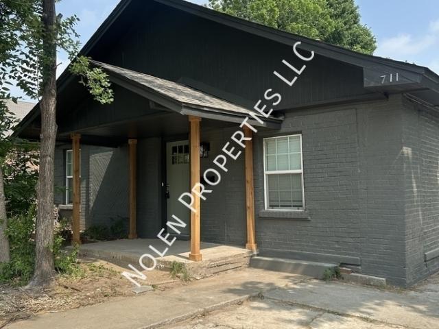 3 BR, 2 BA Apartment 711 West Hill Street 1, Oklahoma City, OK 73118
