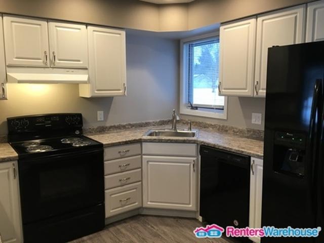 3 BR, 2 BA Apartment 712 26 1/8 St, Chetek, WI 54728