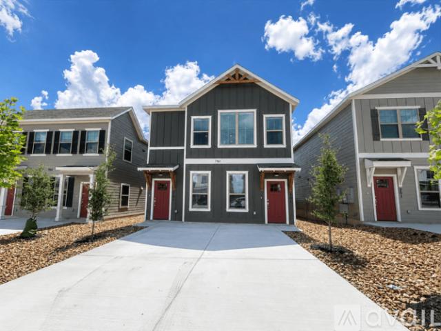 3 BR, 2 BA Apartment 7161 Magnolia Creek, Unit 201, San Antonio, TX 78252