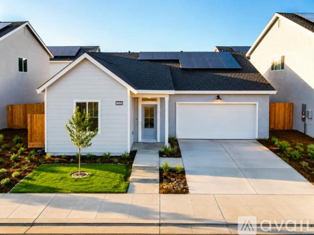 3 BR, 2 BA Apartment 7170 East Amherst Avenue, Fresno, CA 93737