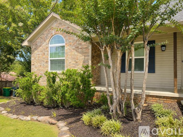 3 BR, 2 BA Apartment 71 Summit Ridge Ct, Little Rock, AR 72211